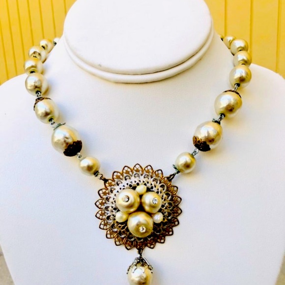 Miriam Haskell | Jewelry | Miriam Haskell Baroque Pearl Necklace Ornate ...